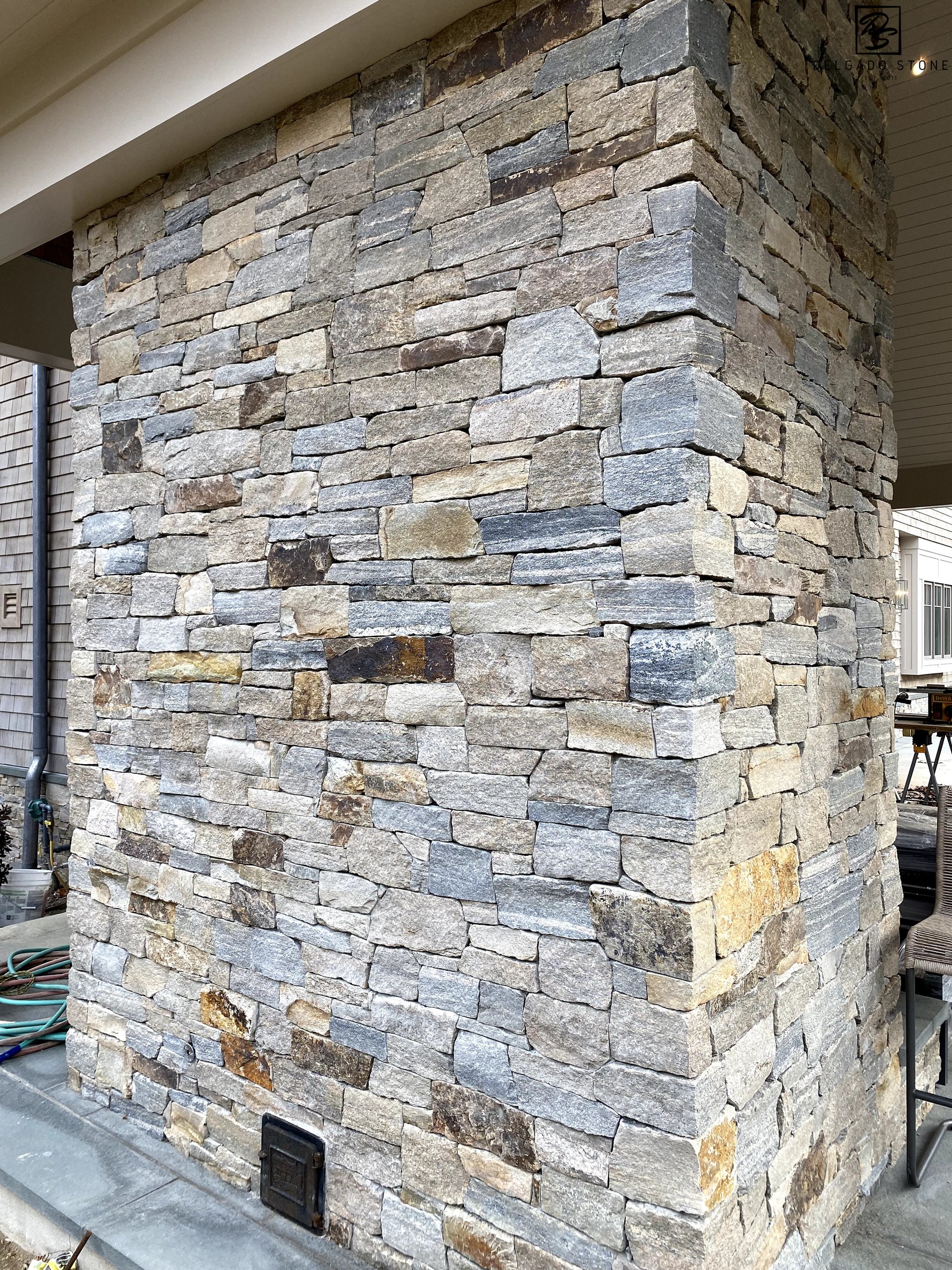 Thinstone or Full-Bed Veneer: Which One is Right for Your Project?